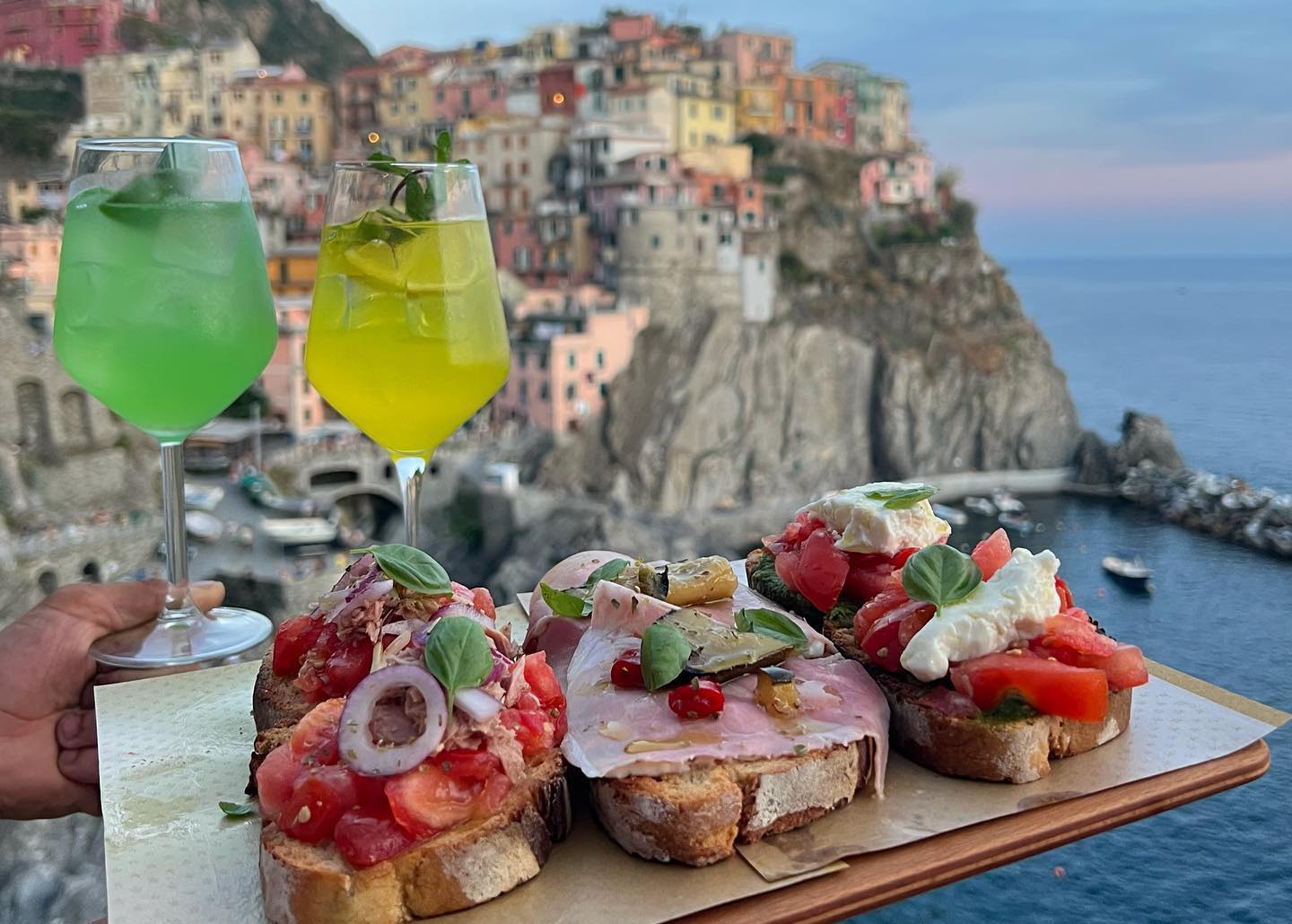 8 Dining Destinations That Come With Picture-Postcard Views RADARLIST