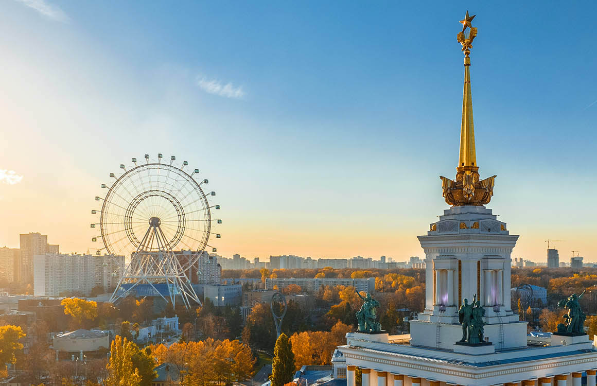 Take A Spin On These 10 Ferris Wheels From Around The World